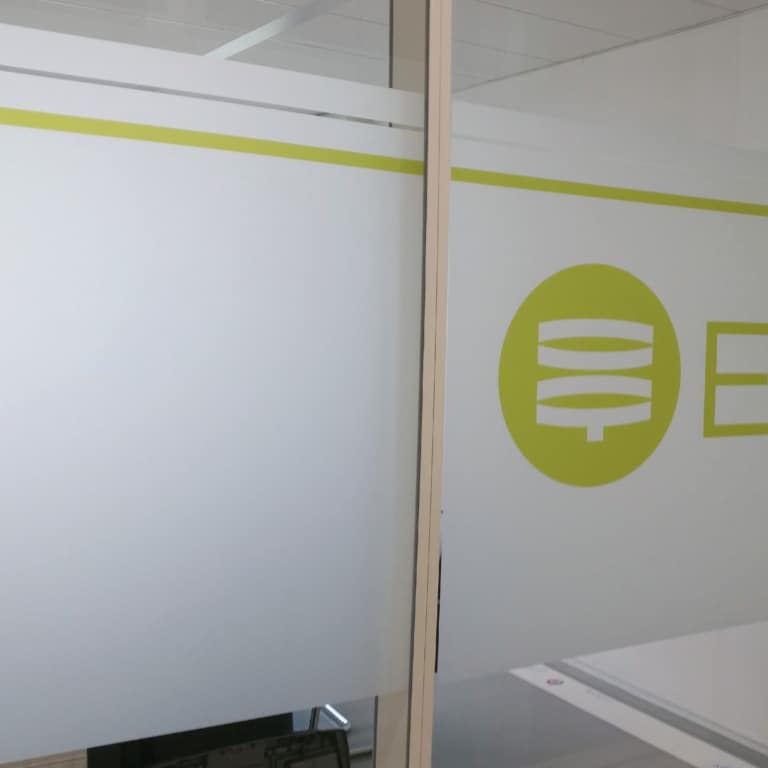 Raamfolie full colour bos bomen diepte F-8D - Kei-Gaaf